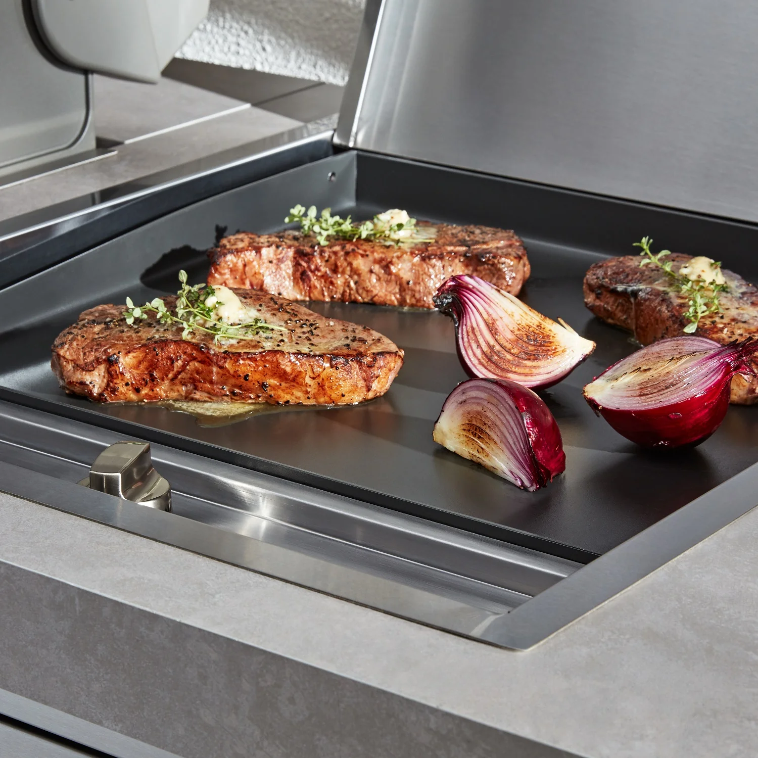 Prokan－prokan_island_grill_detail_side_griddle_dc-1637376170450